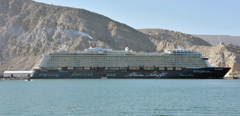 2446 سائحا يزورون المواقع السياحية في مسندم - الموقع الرسمي لجريدة عمان